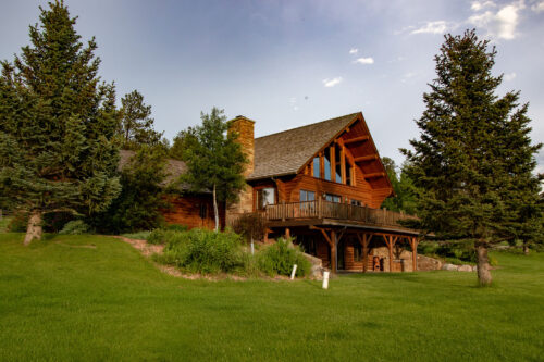 Classic Montana Retreat: Parrot Creek Ranch - Hall and Hall