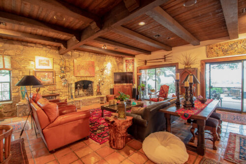 Country Living: X-Mile Ranch House - Hall and Hall